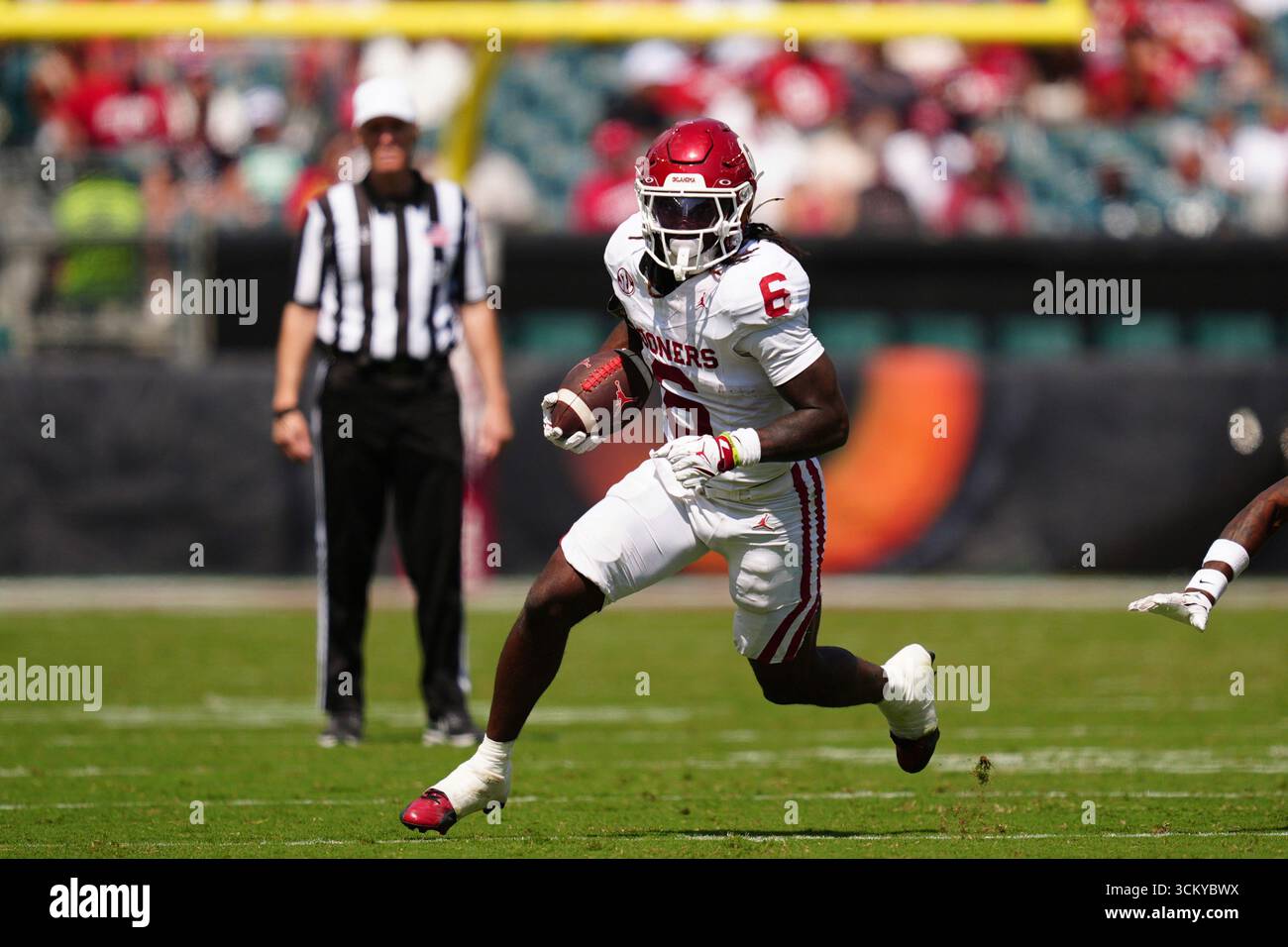 Oklahoma running back Tory Blaylock in action during an NCAA college ...