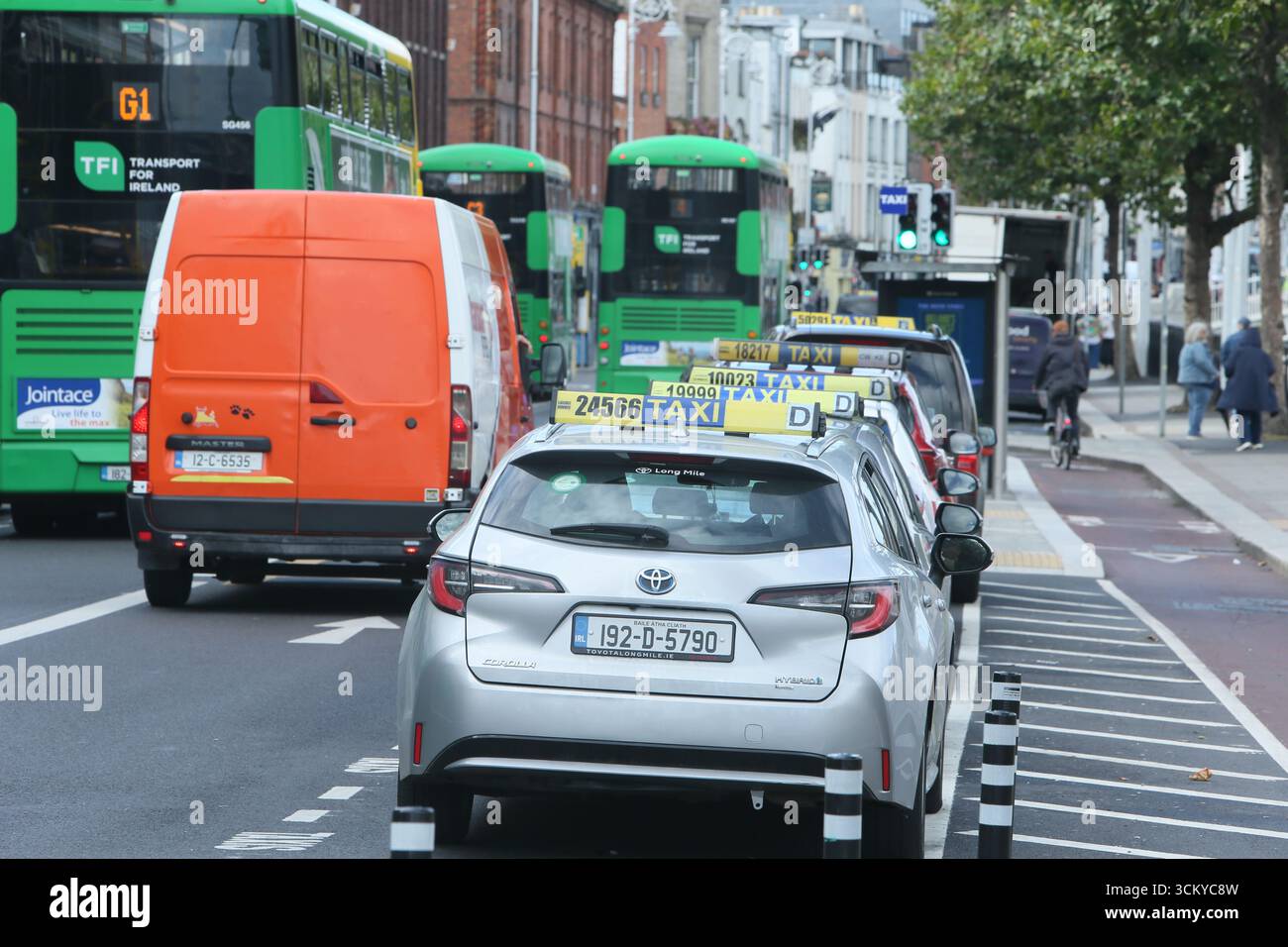 Dublin, Ireland - 12th September 2025 - A queue of taxis at a taxi rank ...