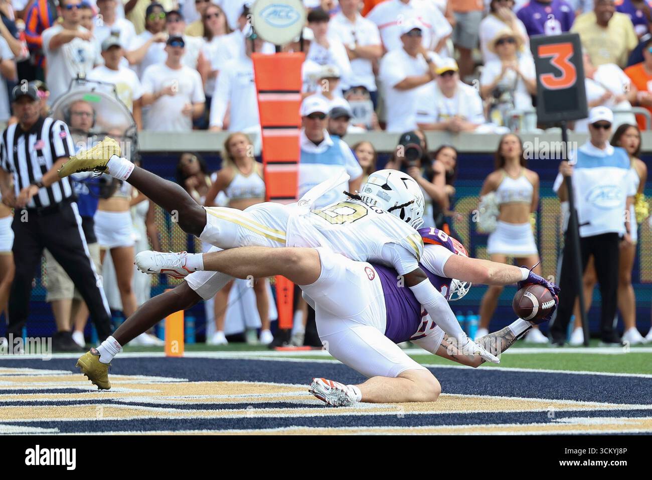 Georgia Tech defensive back Omar Daniels (9) breaks up a pass intended for Clemson tight end Ian ...