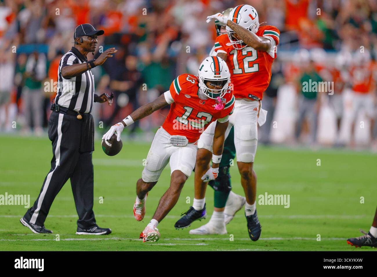 MIAMI GARDENS, FL - SEPTEMBER 13: Miami Hurricanes defensive back Bryce ...