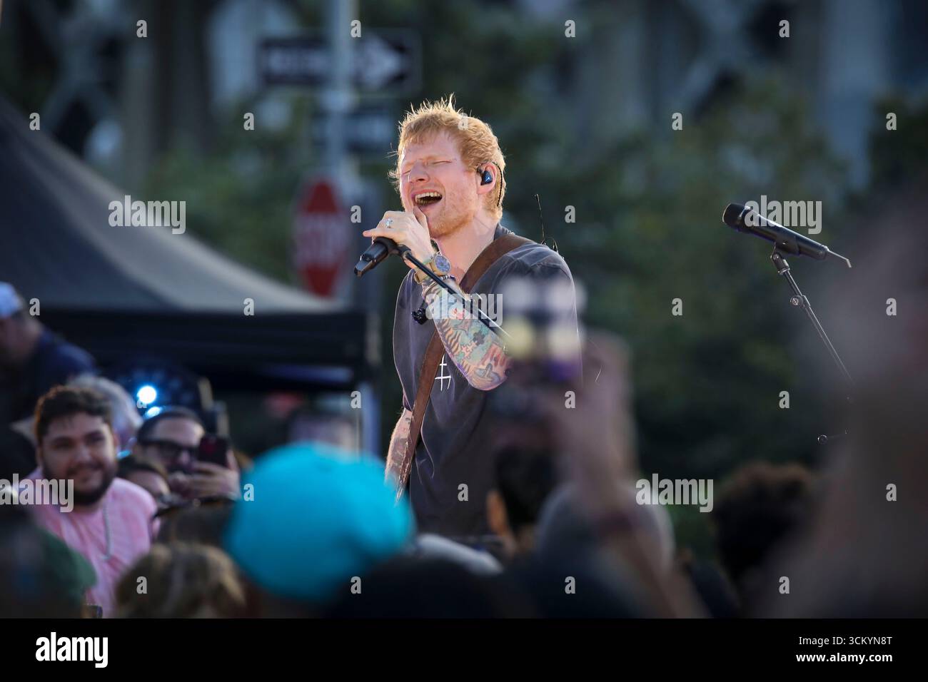 Singer-songwriter Ed Sheeran performs during "Ed Sheeran's Play: Live ...