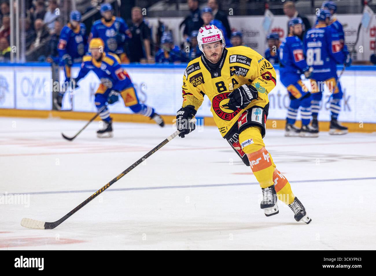 Marc Marchon #8 (SC Bern) - 09.09.2025 - National League, Regular ...