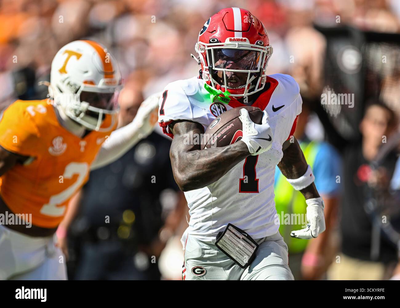 KNOXVILLE, TN - SEPTEMBER 13: Georgia Bulldogs wide receiver Zachariah ...