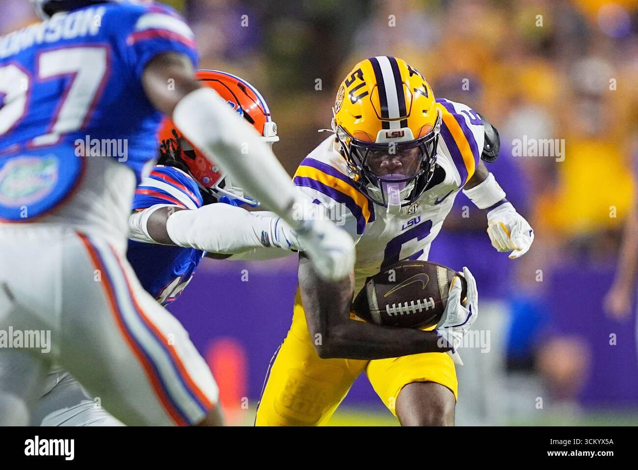LSU wide receiver Barion Brown (6) carries on a pass reception against ...