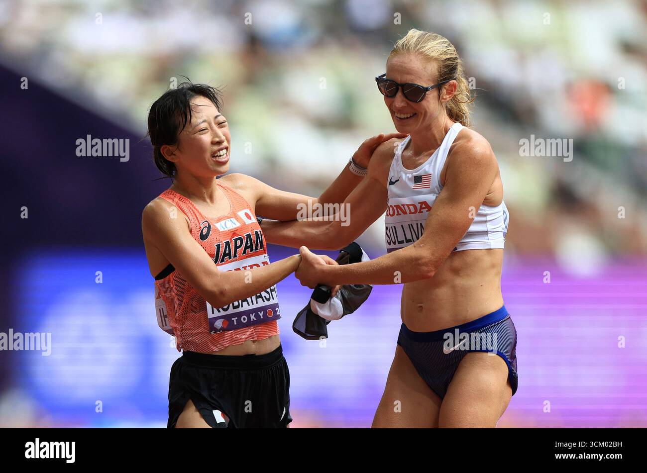 Susanna SULLIVAN of US(R) and Kana KOBAYASHIof Japan celebrate after ...