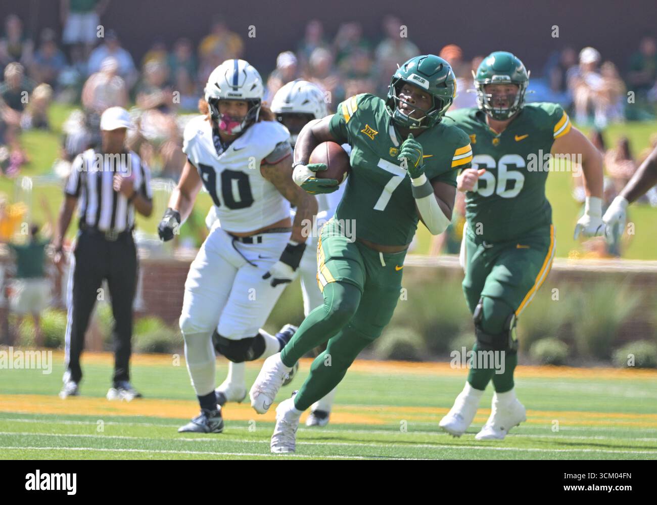 September 13, 2025 Baylor Bears running back Bryson Washington (7) runs ...