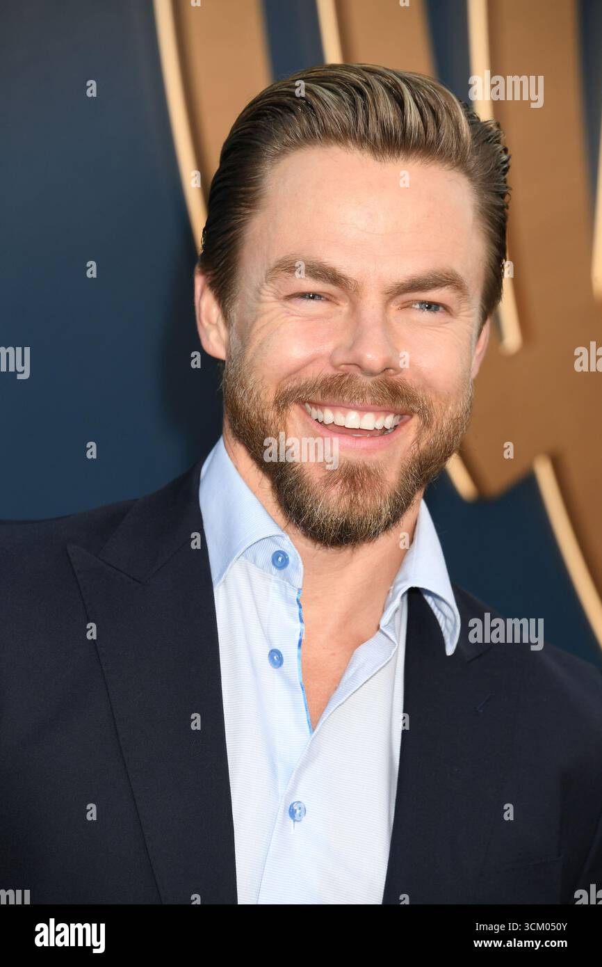 BEVERLY HILLS, CA - SEPTEMBER 13: Derek Hough at Warner Bros. Television Group's 77th Primetime ...