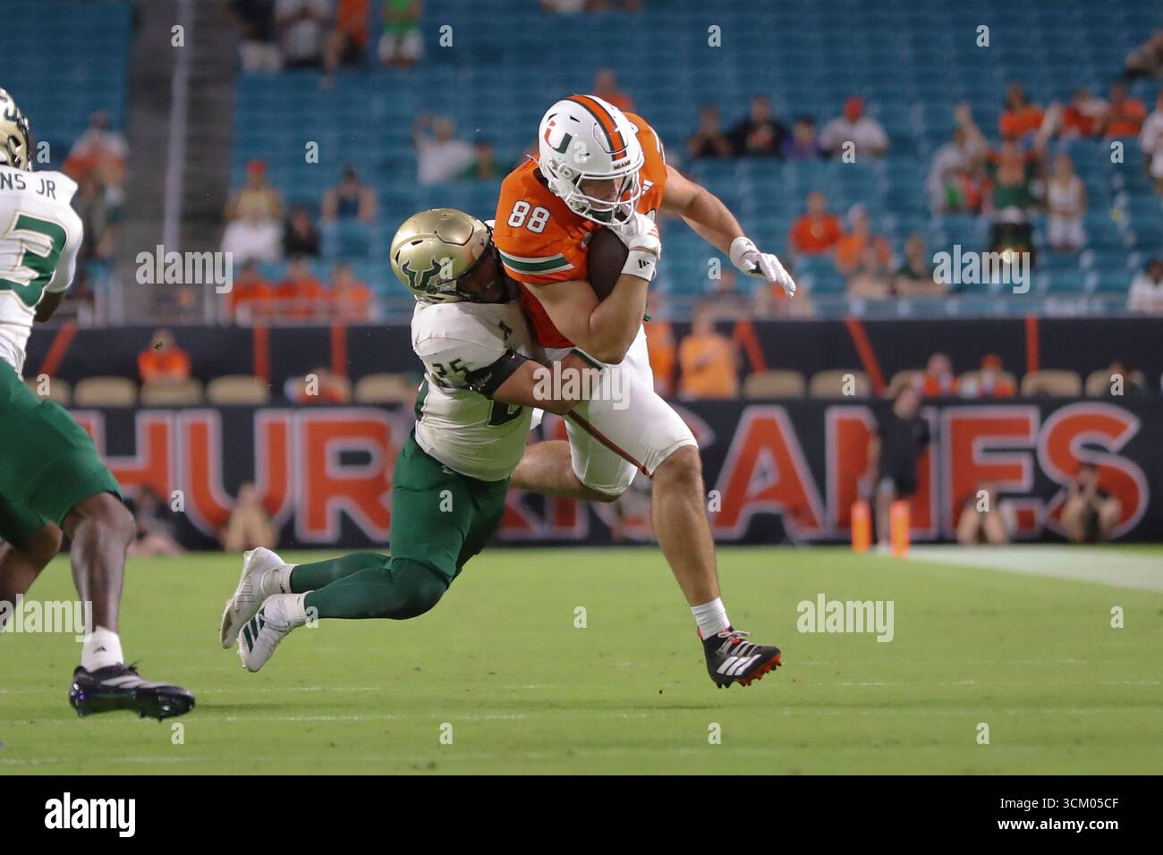 MIAMI GARDENS, FL - SEPTEMBER 13: Miami Hurricanes tight end Luka ...