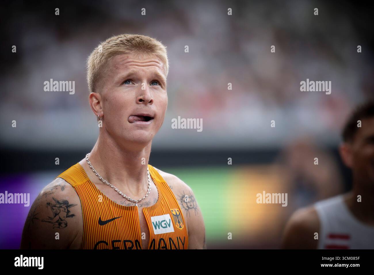 Robert Farken (GER), Qualifikation 1500m an Tag 2 der World Athletics ...