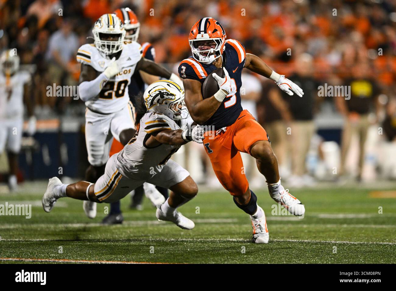 CHAMPAIGN, IL - SEPTEMBER 13: Illinois Football RB Kaden Feagin (3 ...
