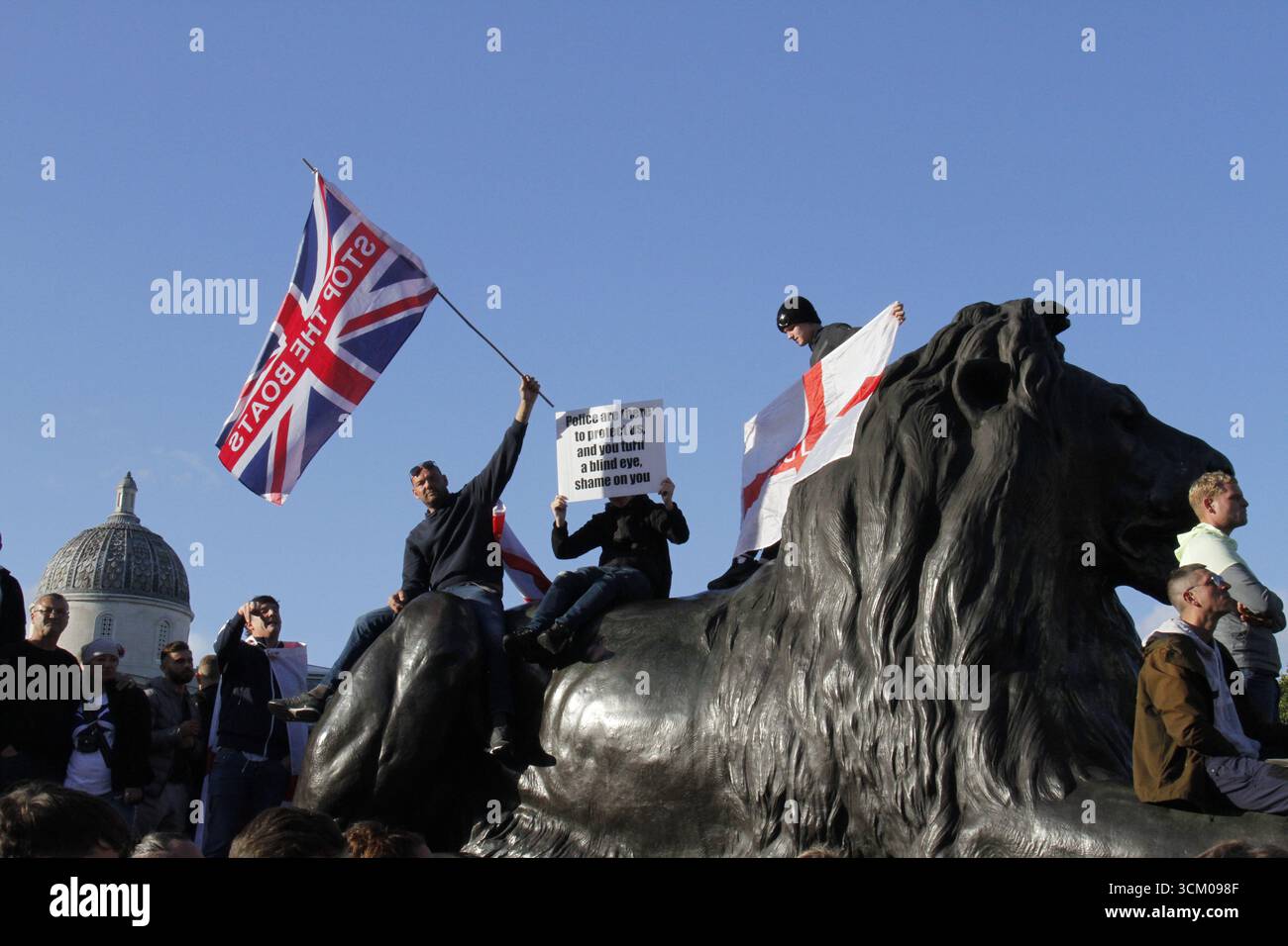 (250914) -- LONDON, Sept. 14, 2025 (Xinhua) -- Anti-immigrant ...