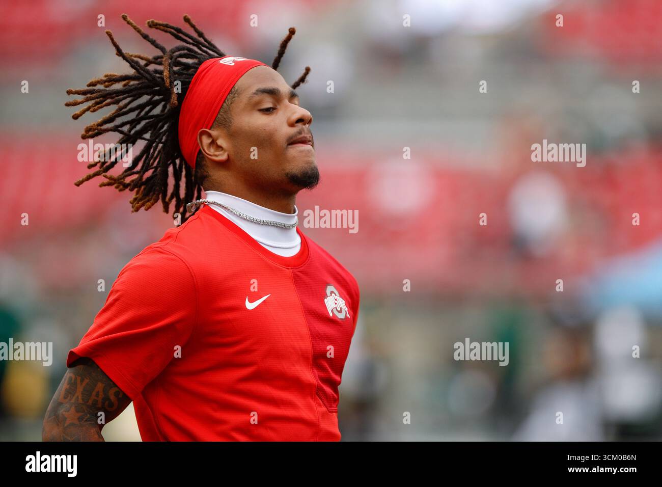 COLUMBUS, OH - SEPTEMBER 13: Ohio State Buckeyes cornerback Devin ...