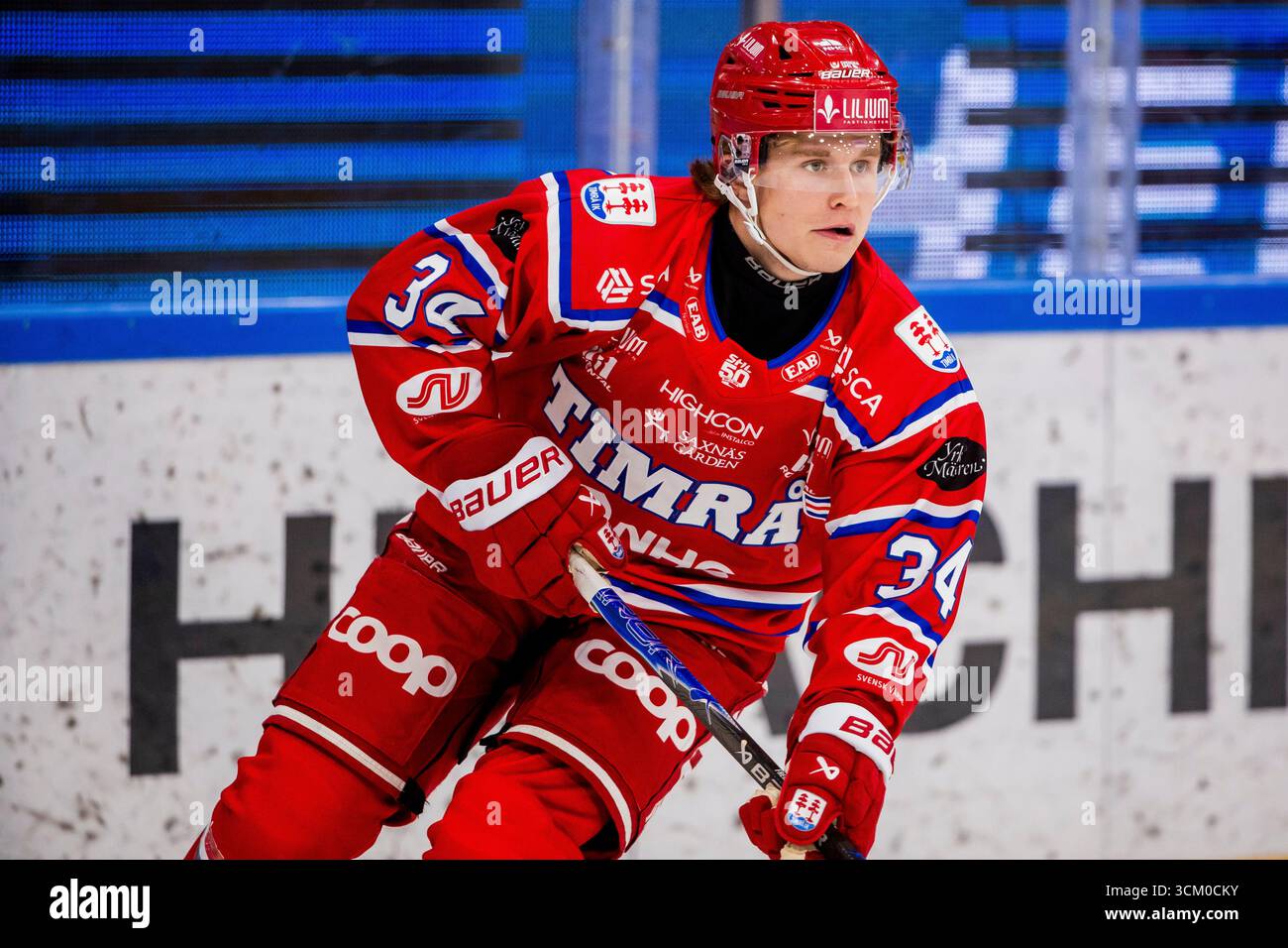 250913 Timrås Alfons Freij under ishockeymatchen i SHL mellan Leksand ...