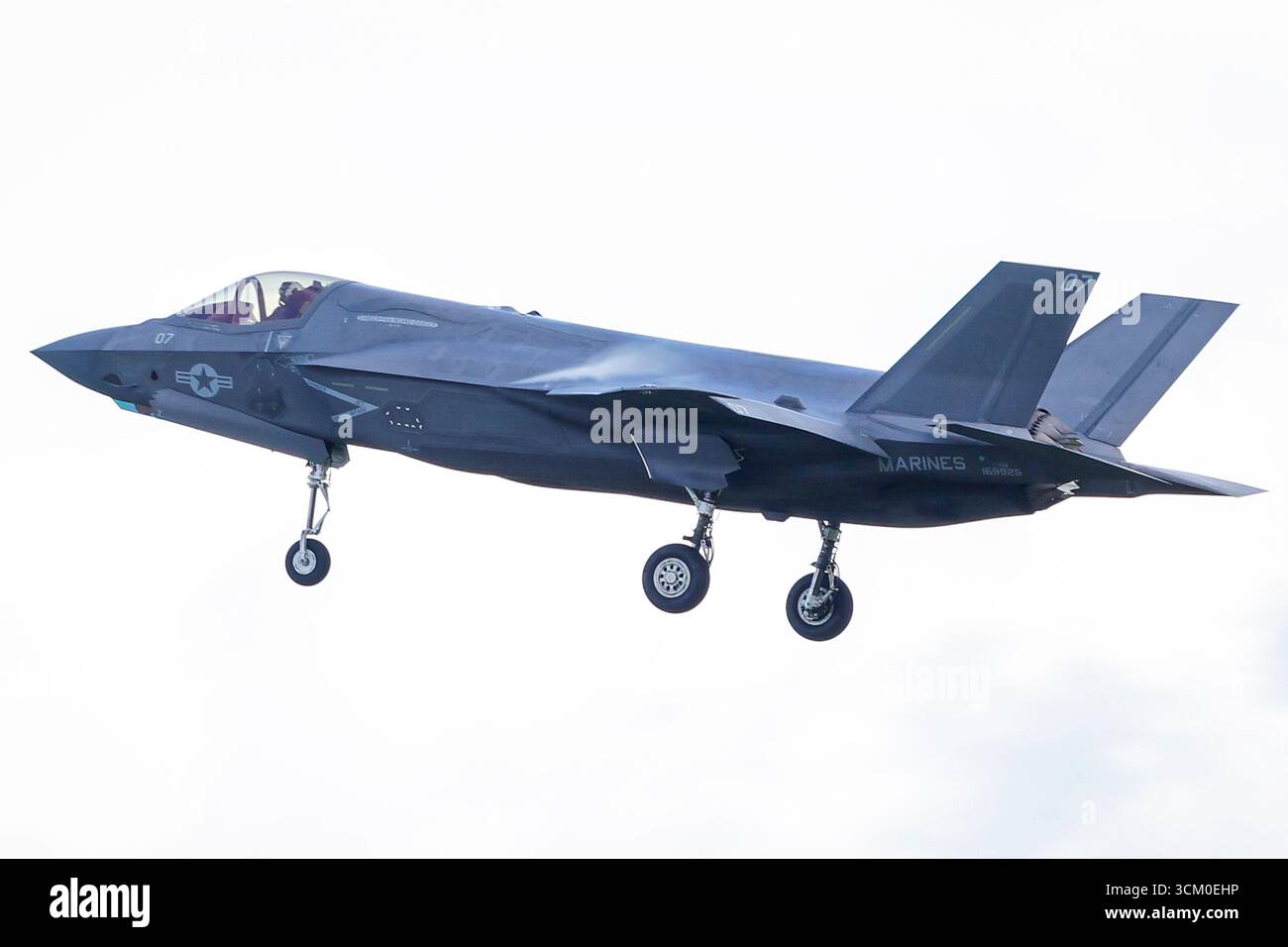 13 September 2025, Puerto Rico, Ceiba: A Lockheed Martin F-35B fighter ...