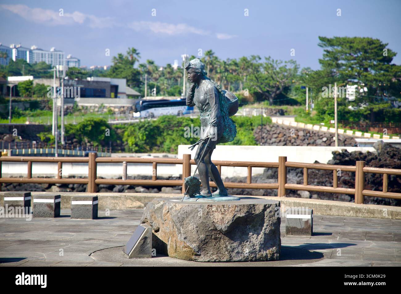 Haenyeo monument hi-res stock photography and images - Alamy