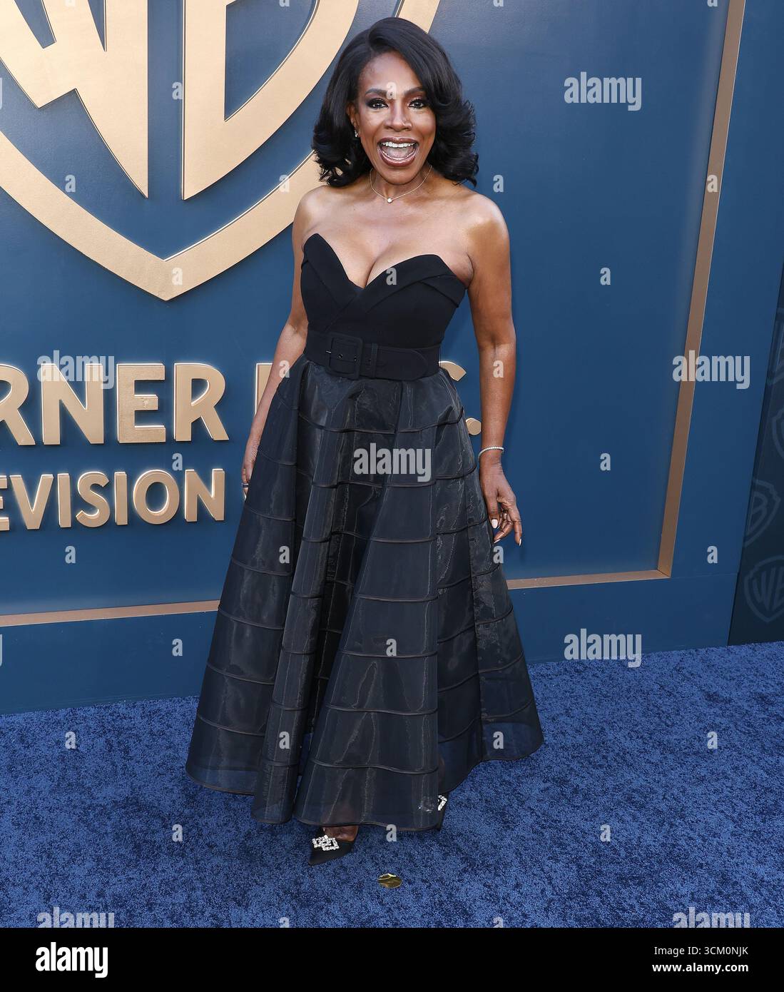Sheryl Lee Ralph arrives at Warner Bros Television Group's 77th ...