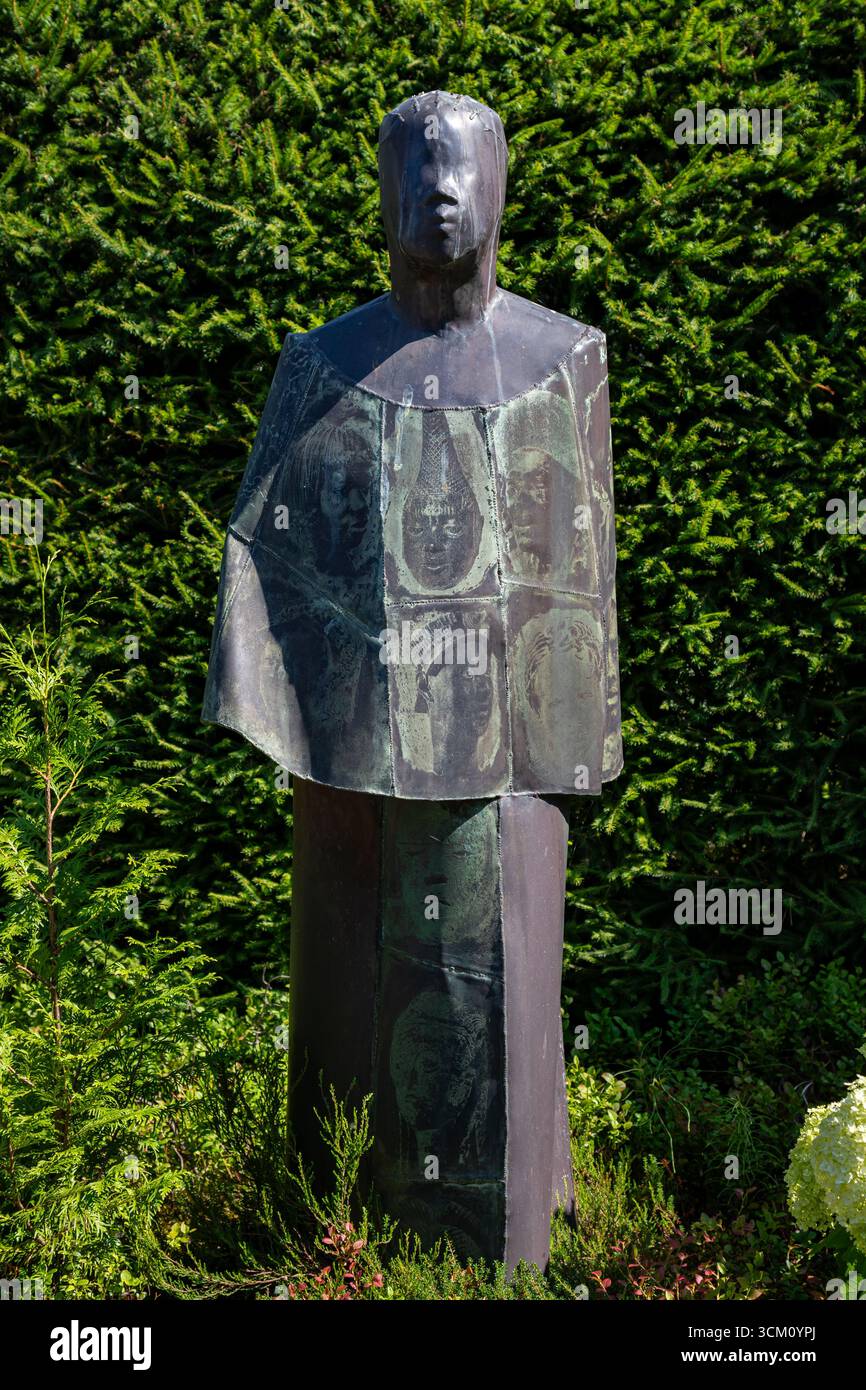 Mami Wata / Mama Africa (2008), a sculpture by Tilla Kekki at ...
