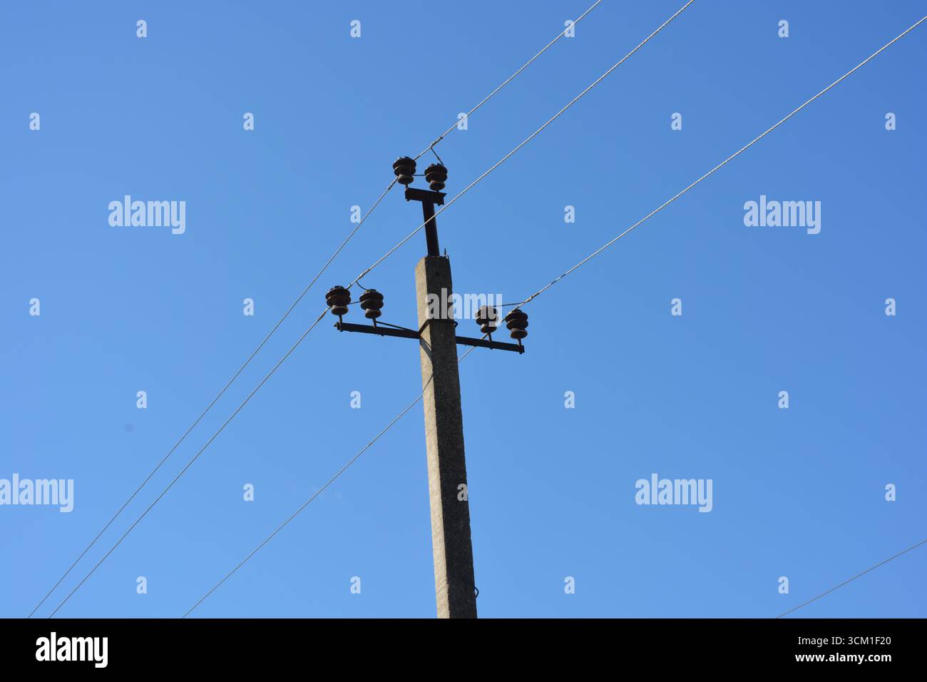 Equipment, overhead power line support with power lines, reinforced ...