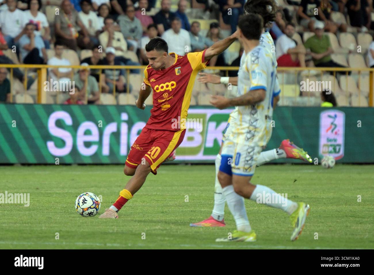 Catanzaro, Italy. 14th Sep, 2025. Simone Pontisso during Us Catanzaro ...