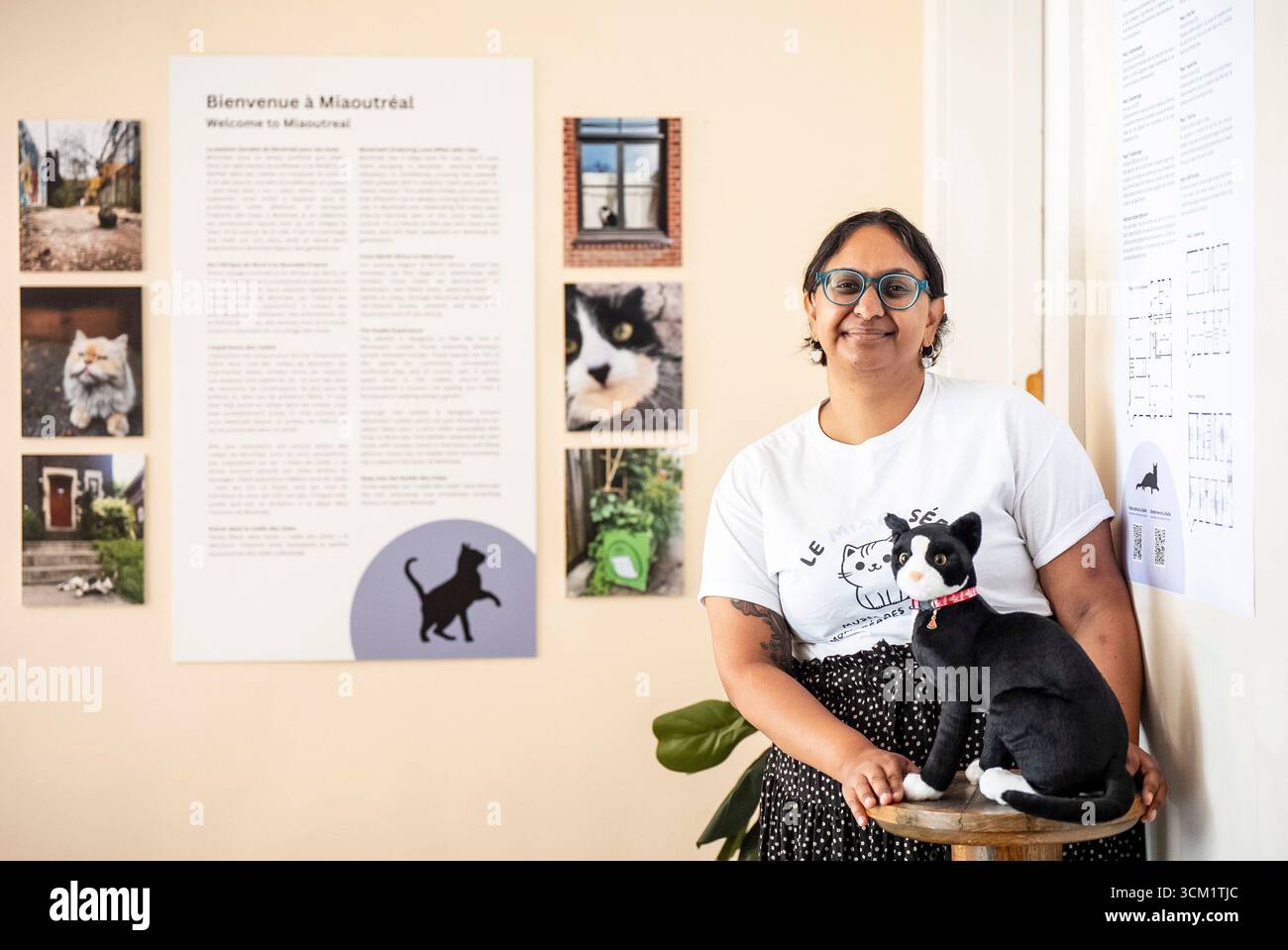 Aqeela Nahani poses for a photograph inside the Montreal Cat Museum: Le ...