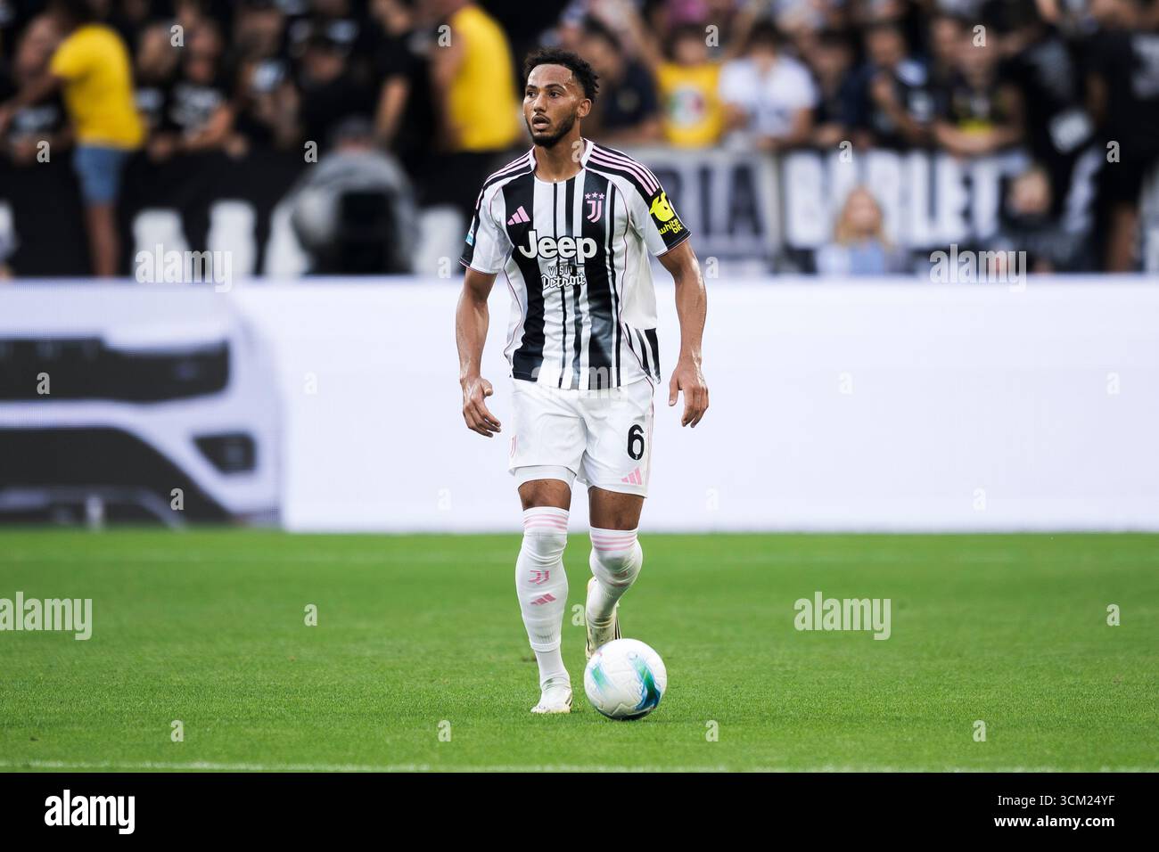 Lloyd Kelly of Juventus FC in action during the Serie A football match ...