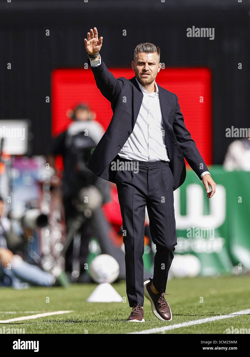 ROTTERDAM - sbv Excelsior Rotterdam coach Ruben den Uil during the ...