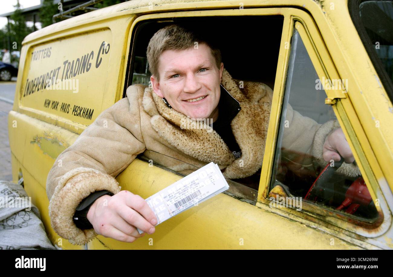 File photo dated 25-09-2008 of Ricky Hatton holds tickets for his fight ...