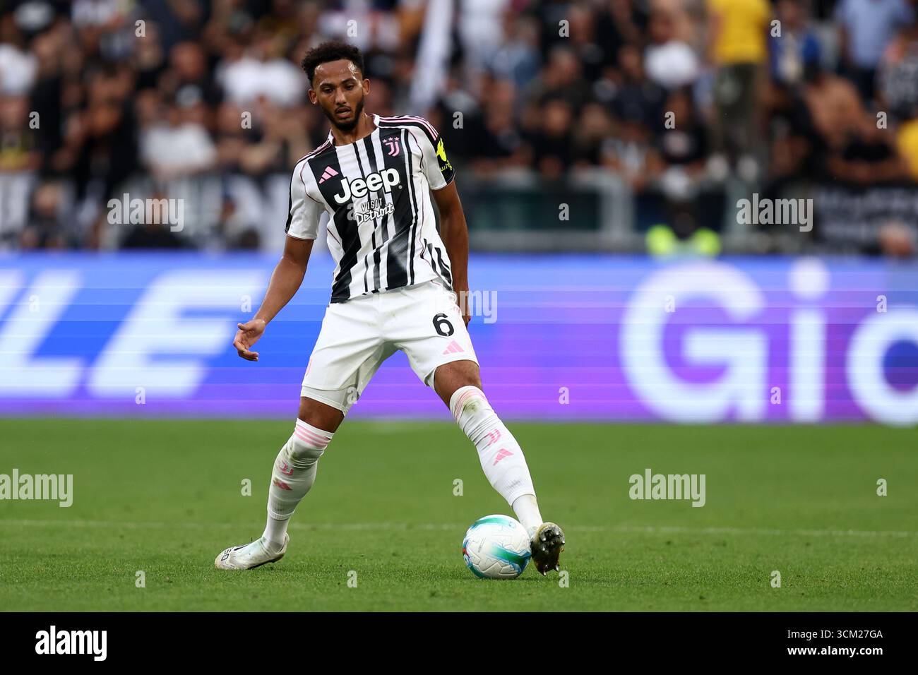 Lloyd Kelly of Juventus Fc in action during the Serie A football match ...