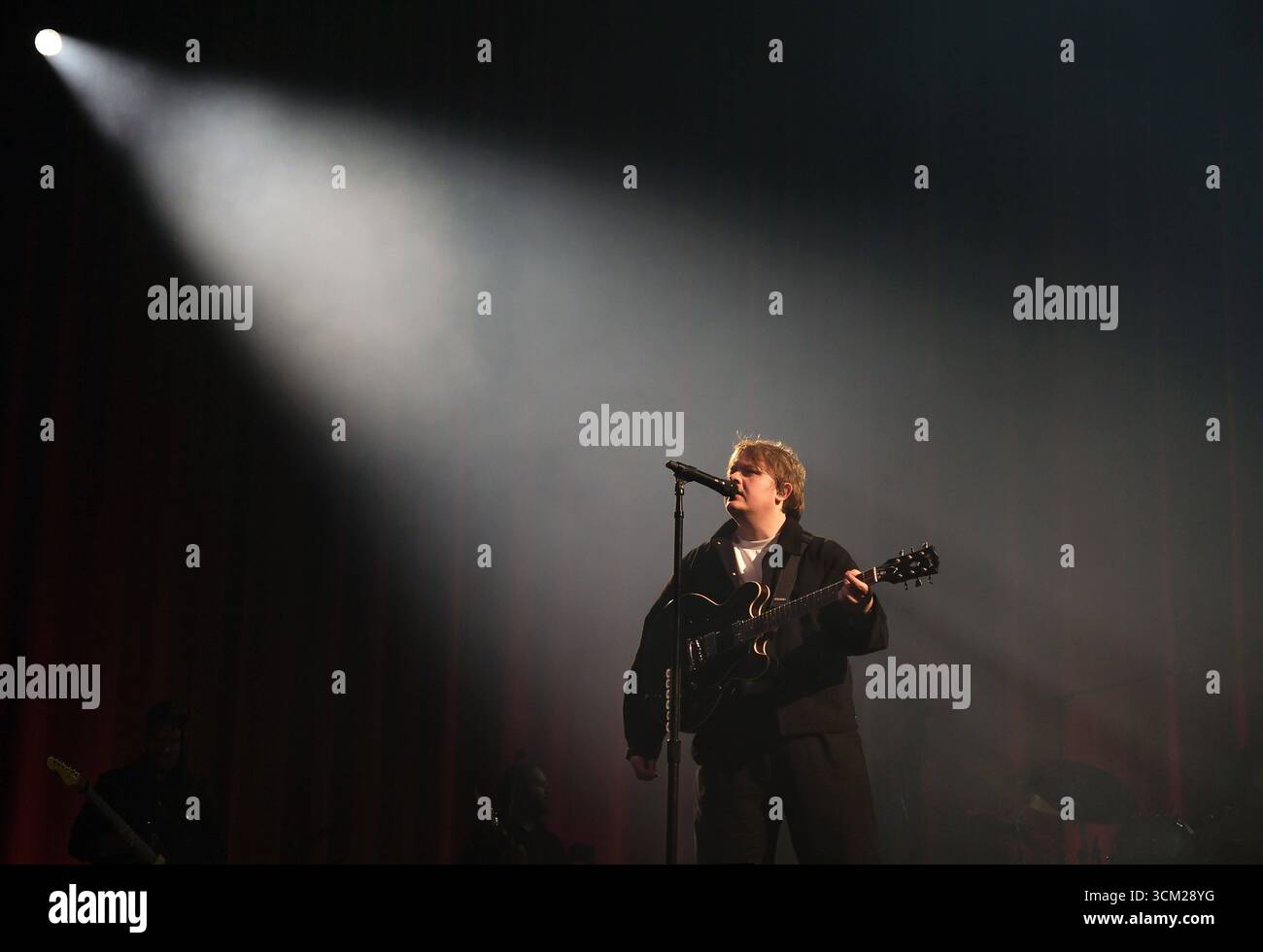 UK: Lewis Capaldi Lewis Capaldi at OVO Hydro in Glasgow, Scotland on 13 ...