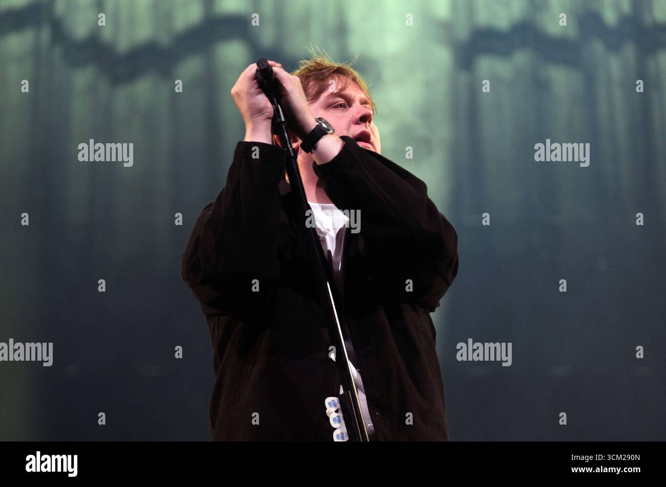 UK: Lewis Capaldi Lewis Capaldi at OVO Hydro in Glasgow, Scotland on 13 ...