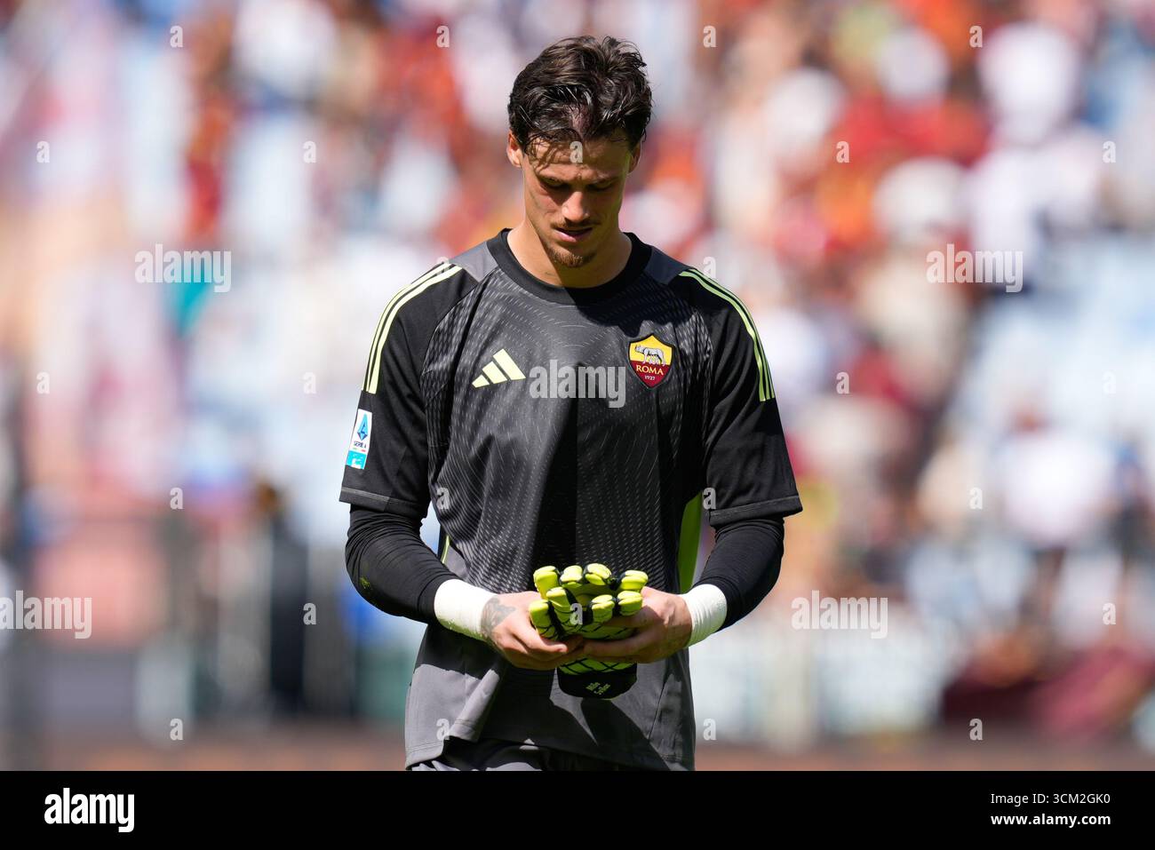 Mile Svilar of AS Roma looks dejected during the Serie A Enilive match ...