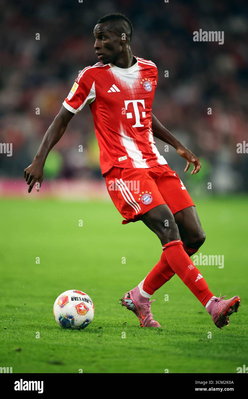 MUNICH, GERMANY - SEPTEMBER 13: Nicolas Jackson of FC Bayern Muenchen ...