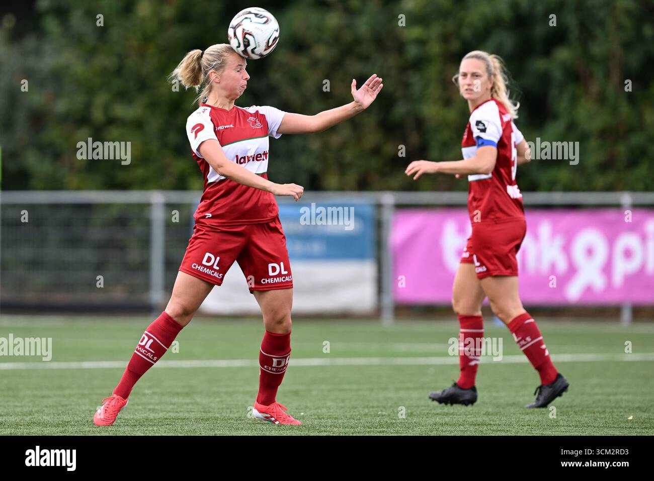 Amber Bert (10) of Zulte-Waregem pictured during a female soccer game ...