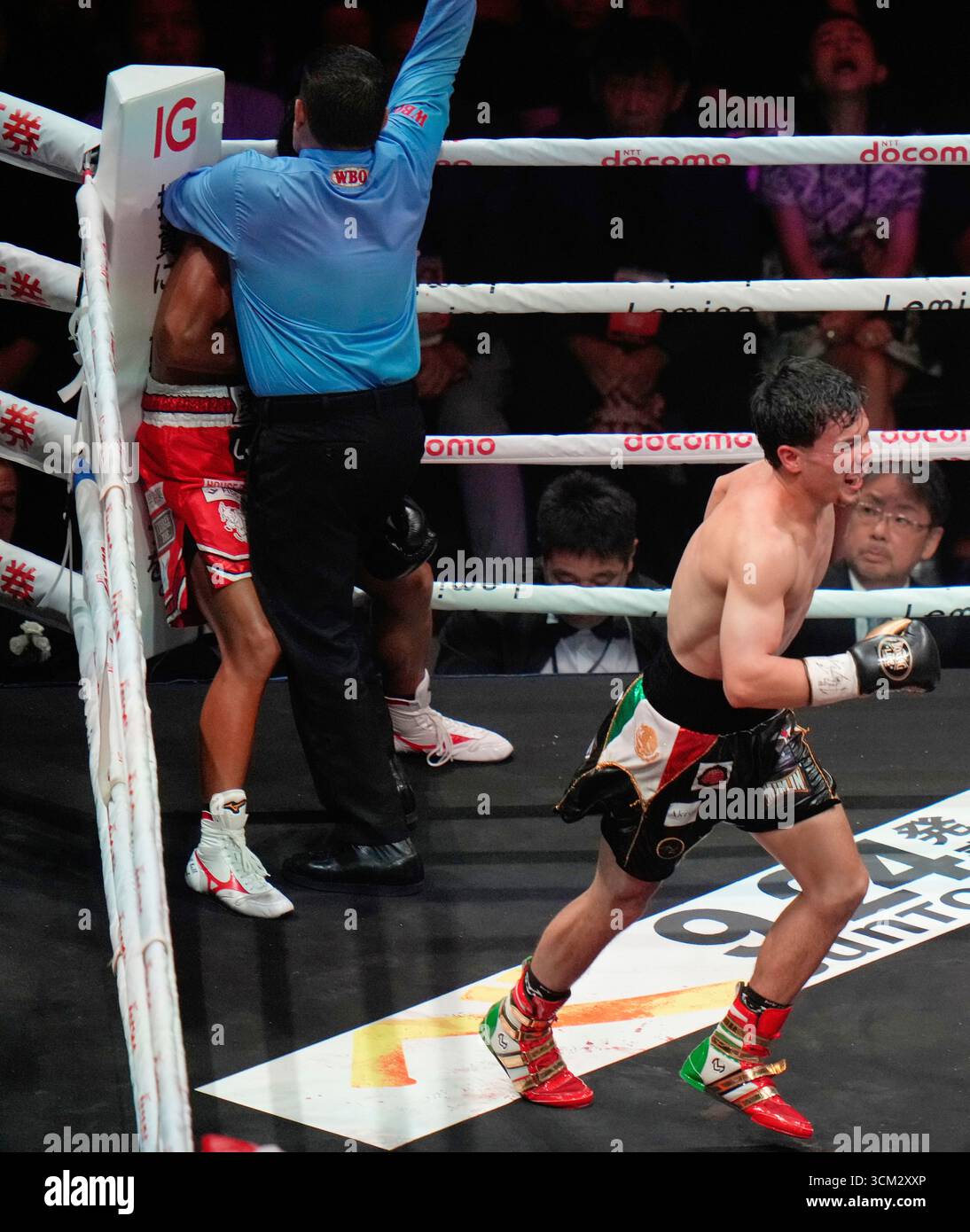Christian Medina, right, of Mexico celebrates after defeating Yoshiki ...