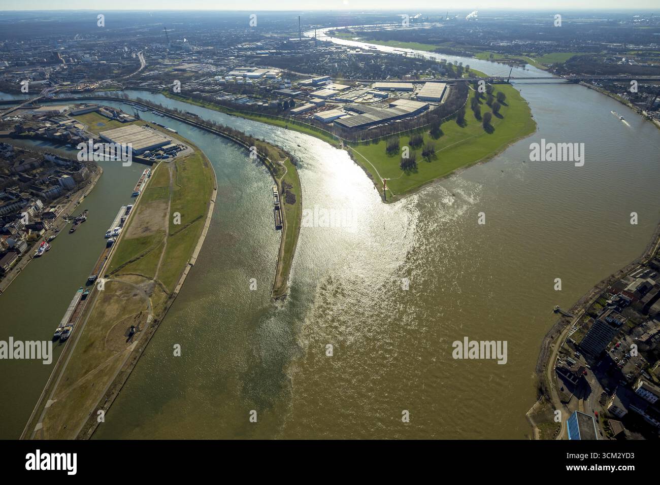 Aerial view, Mercatorinsel with river Ruhr estuary into the river Rhine ...