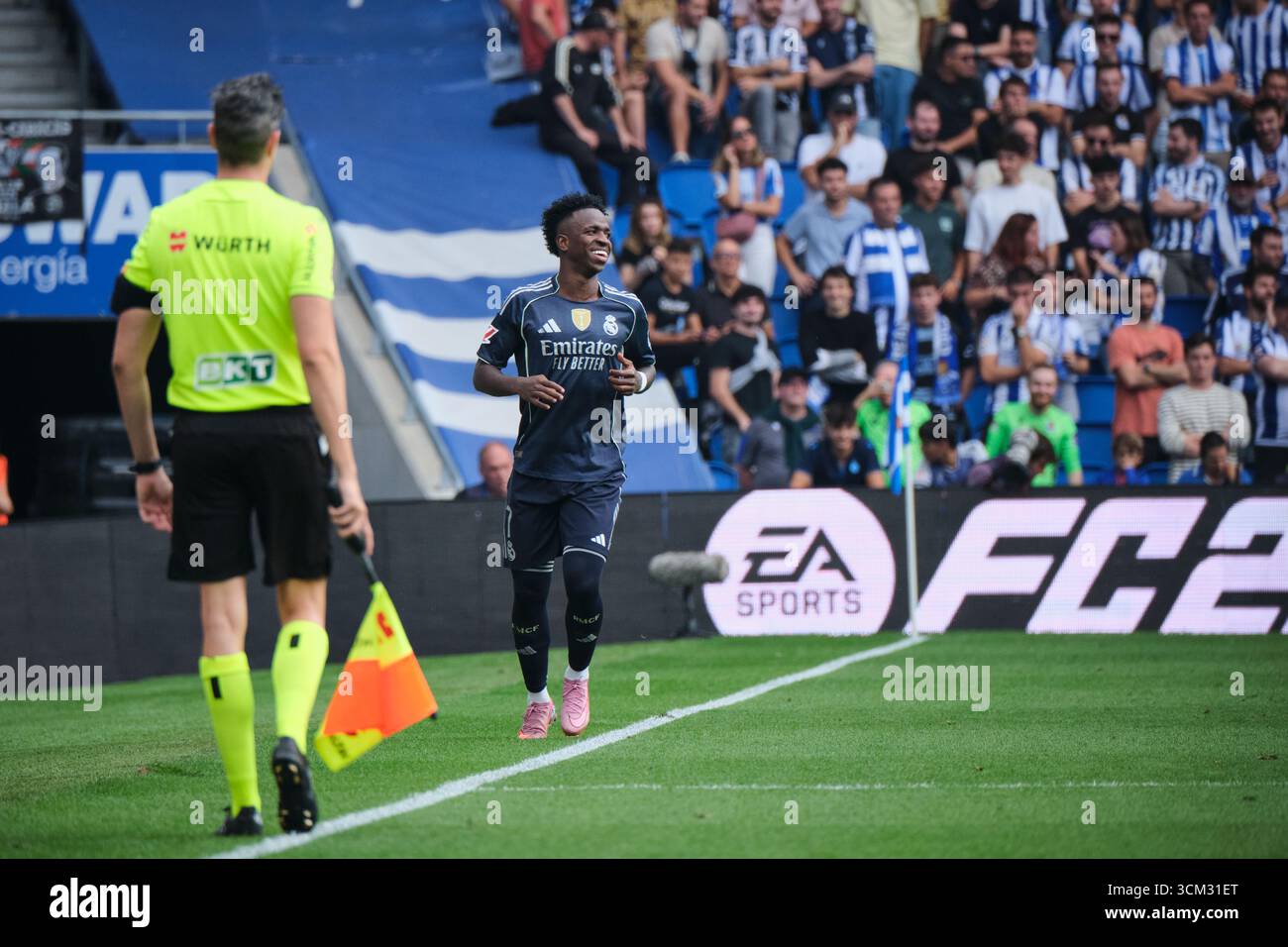 Vini jr real madrid 2025 hi-res stock photography and images - Alamy