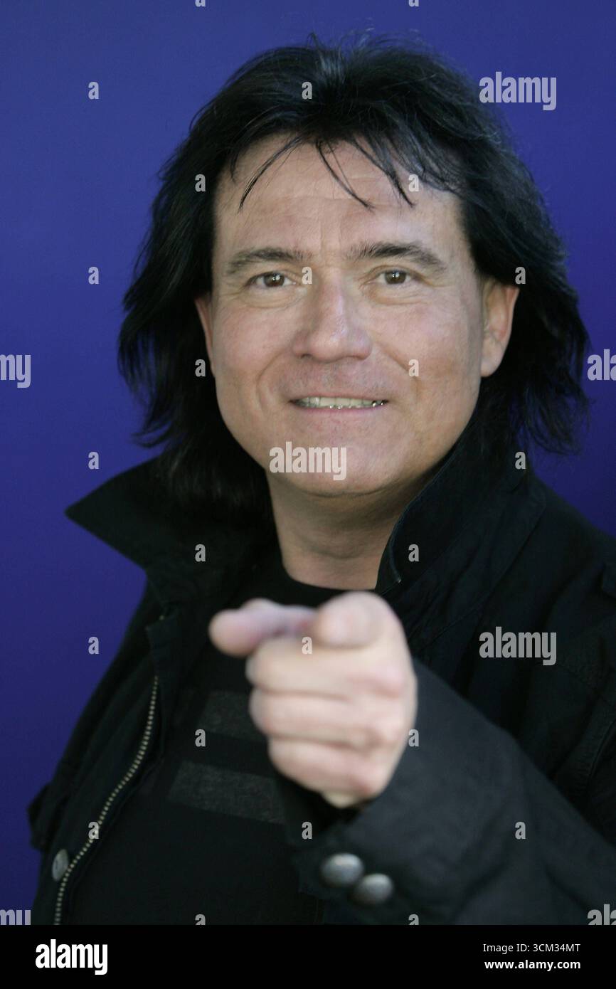 Der deutsche Schlagersänger, Komponist und Musikproduzent Andreas ...