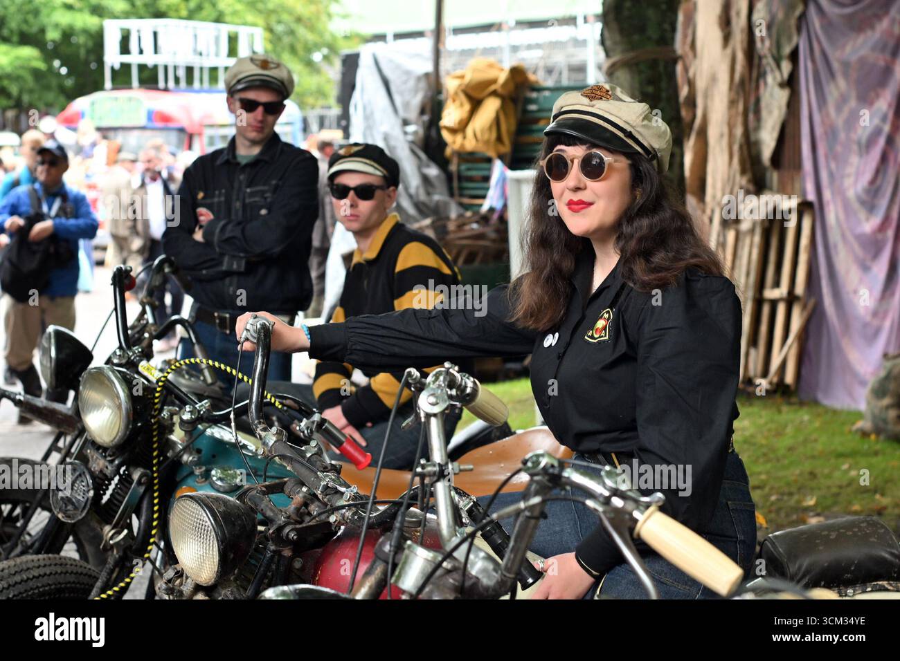 Race meet goers in vintage fashion during day-two of the Goodwood ...