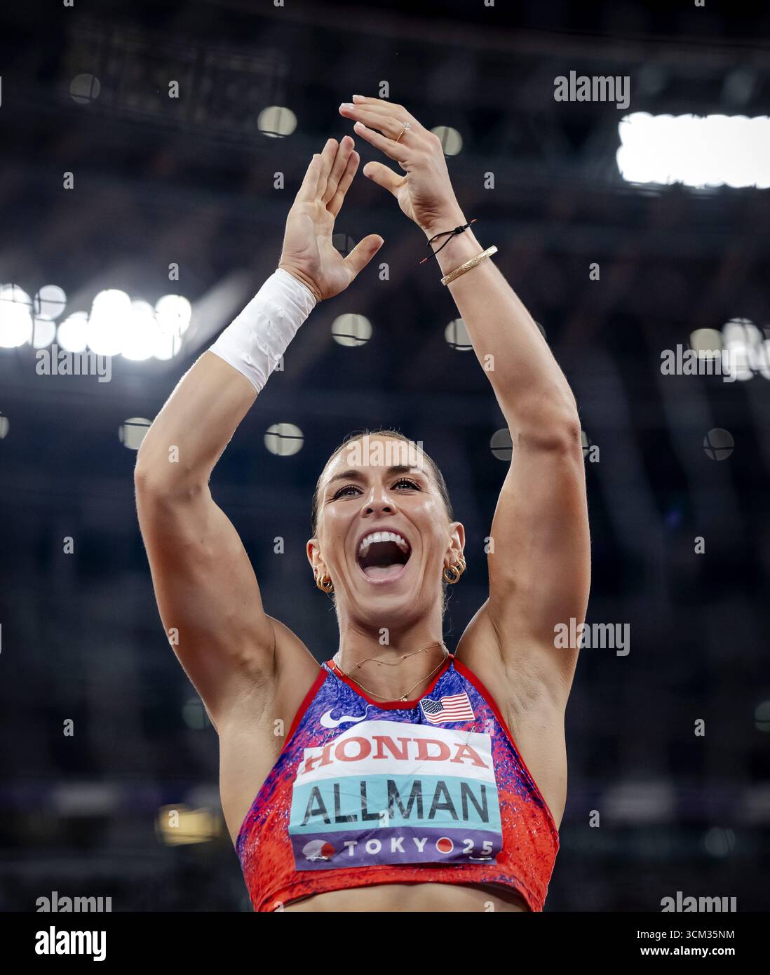 TOKYO - Winner Valarie Allman (USA) in the discus throw final at the ...