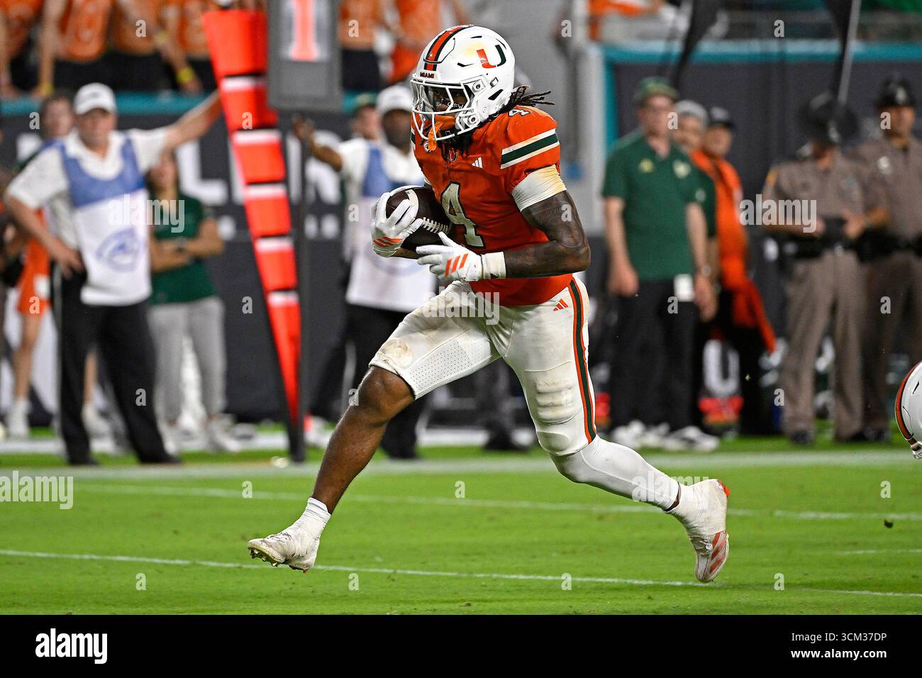 MIAMI GARDENS, FL - SEPTEMBER 13: Miami running back Mark Fletcher Jr ...