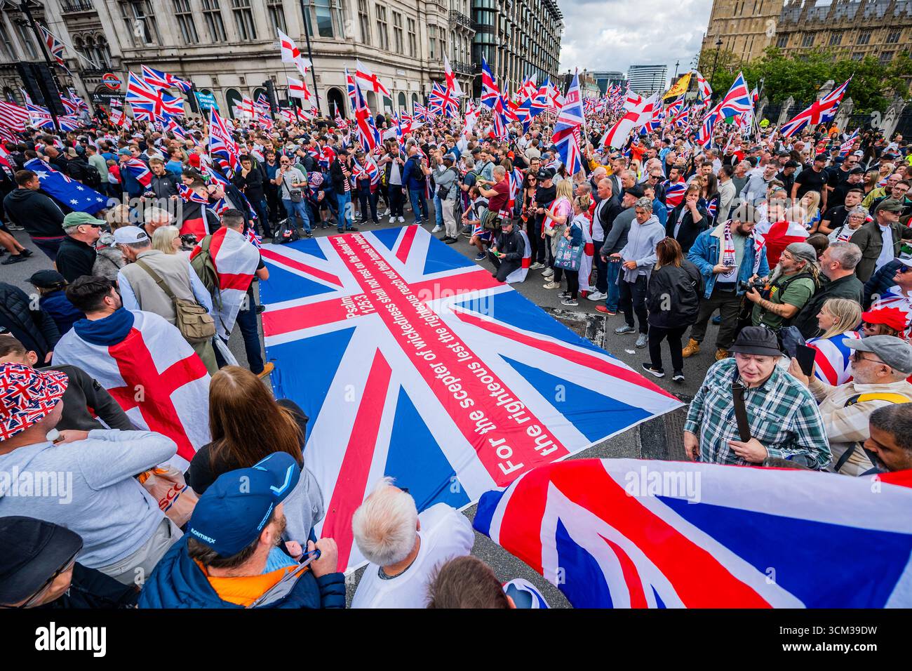 Unite the kingdom rally christian hi-res stock photography and images ...