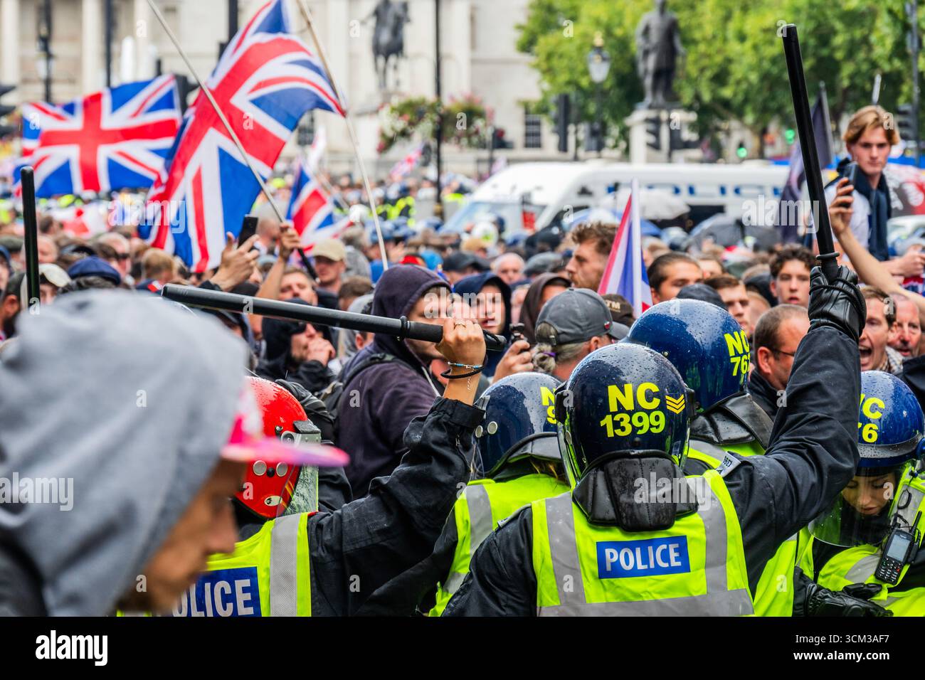 London, UK. 13 Sep 2025. After bottle throwing the police eventually ...