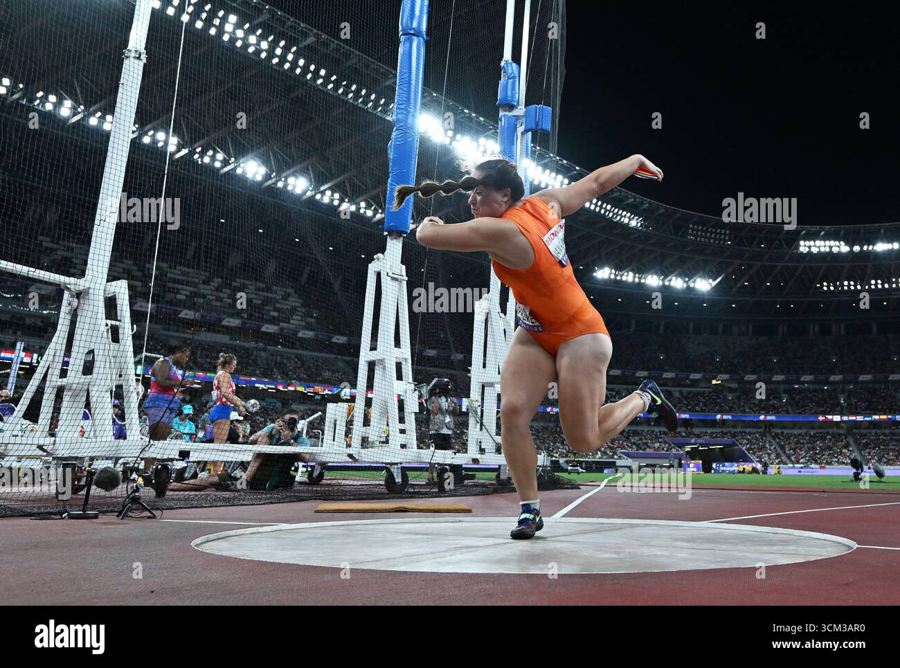 (250914) -- TOKYO, Sept. 14, 2025 (Xinhua) -- Jorinde Van Klinken of ...