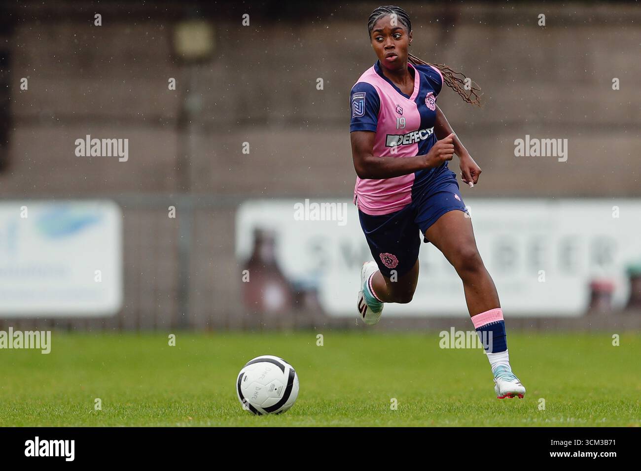London, UK. 14th September, 2025. Jessica Francis Weir (19 Dulwich ...