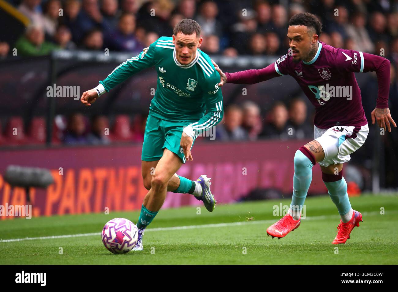 Quilindschy hartman burnley hi-res stock photography and images - Alamy