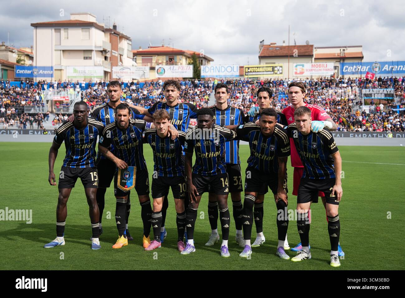 Team Pisa during the Serie A soccer match between Pisa and Udinese at ...