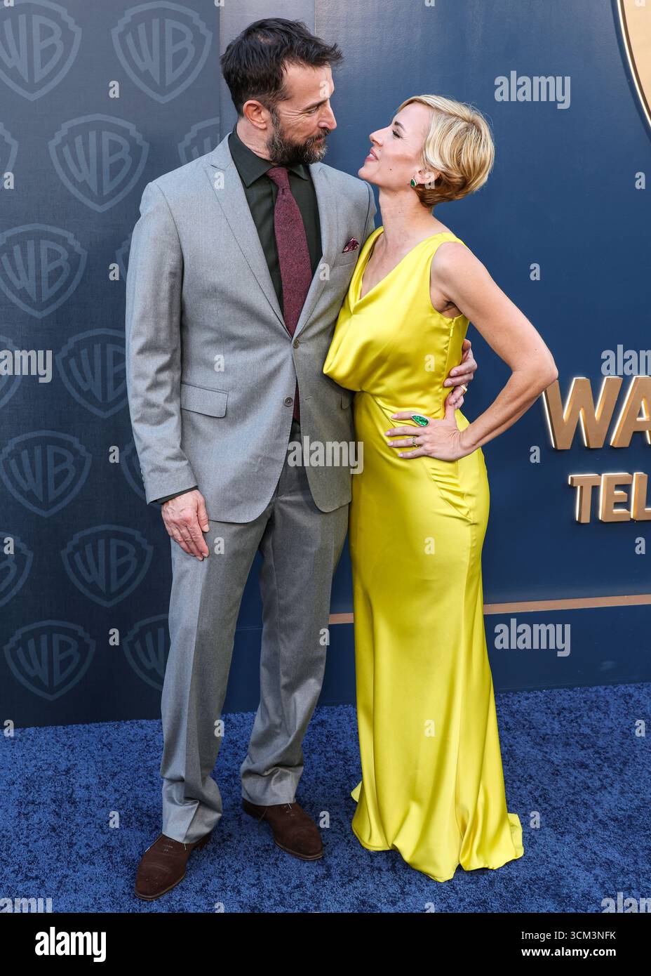 BEVERLY HILLS, LOS ANGELES, CALIFORNIA, USA - SEPTEMBER 13: Noah Wyle and Sara Wells arrive at ...