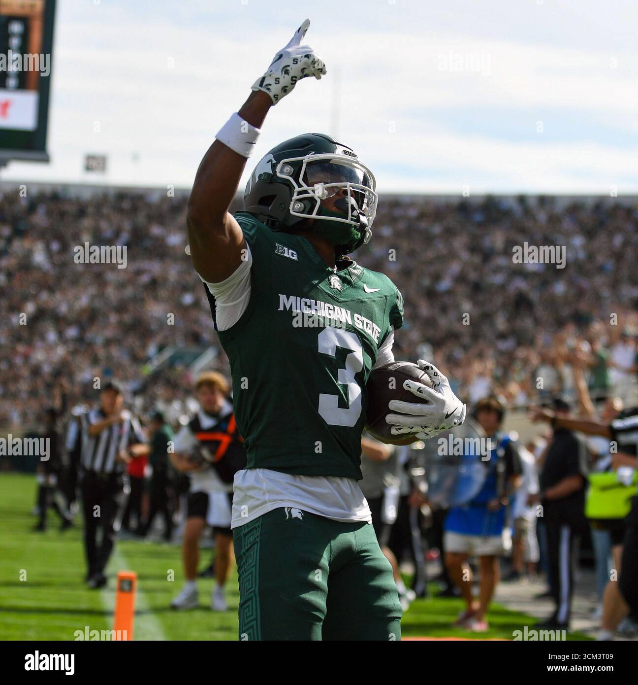 September 13, 2025: Michigan State WR Rodney Bullard Jr. (3) celebrates ...