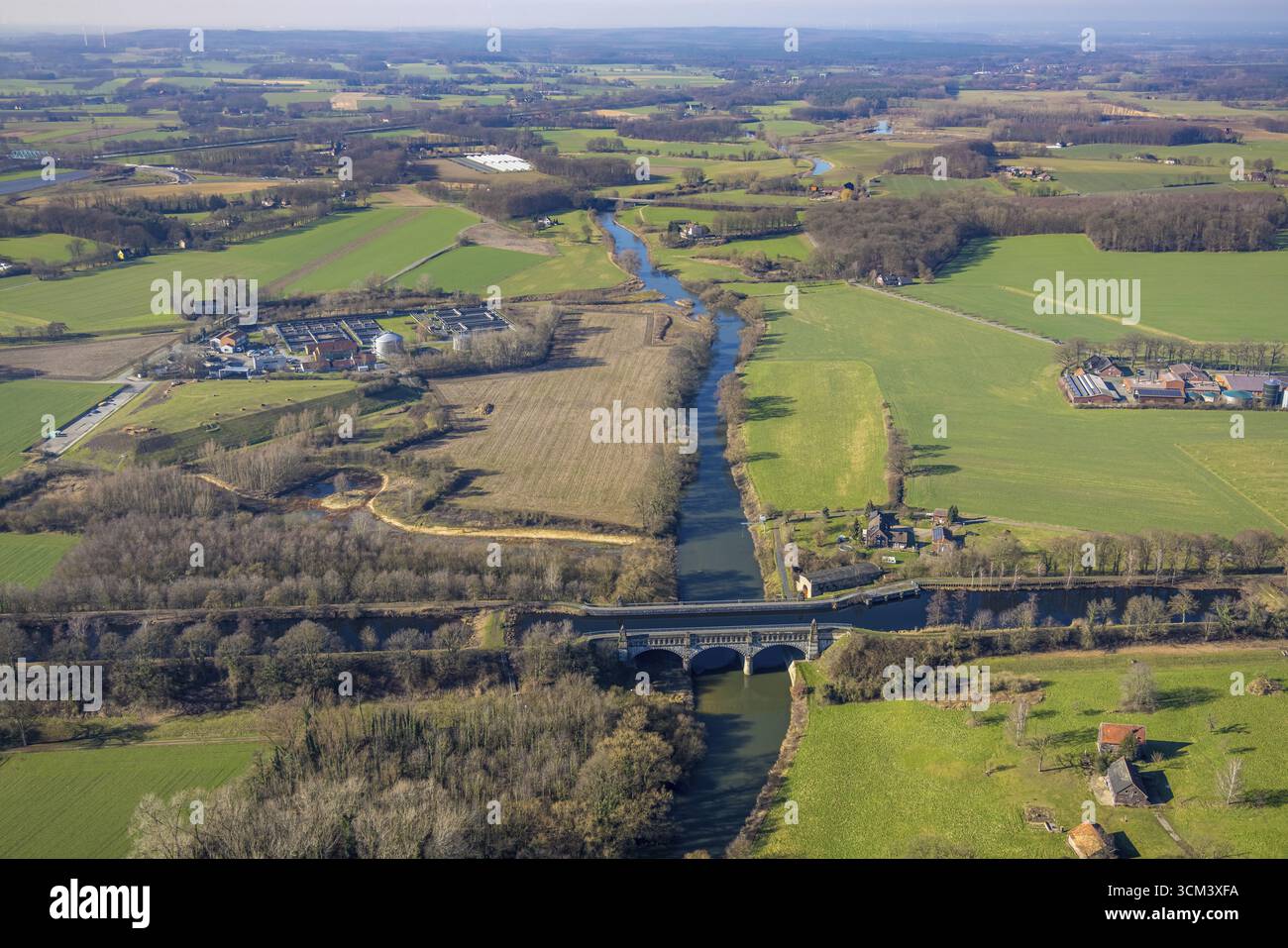 Aerial view, Alte Fahrt canal bridge over the river Lippe, Lippe ...