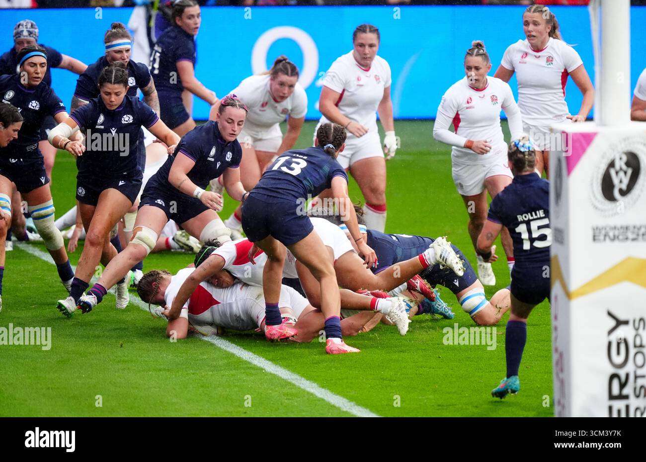 England's Morwenna Talling scores their second try during the Women's ...